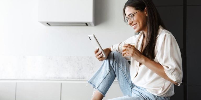 Different Types Of Mobile Applications with Examples | BIT Studios